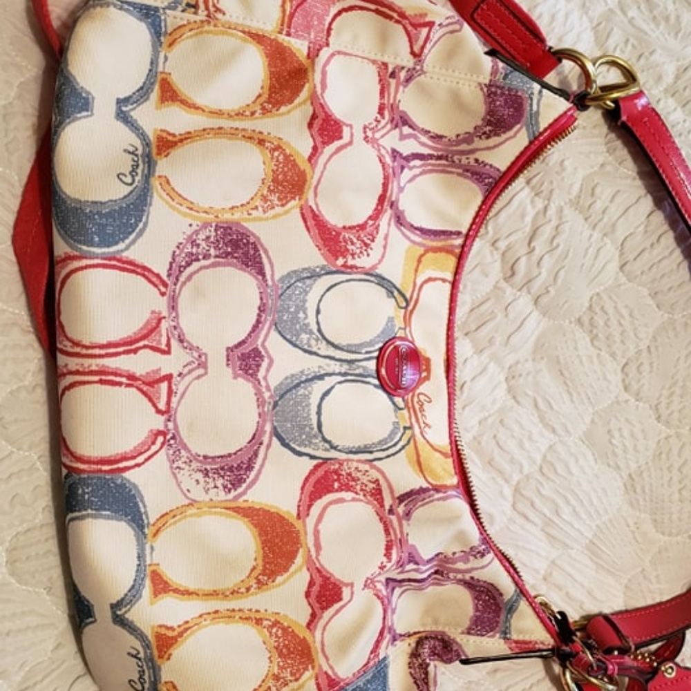Coach Signature Shoulder Bag Multi Color - Gem